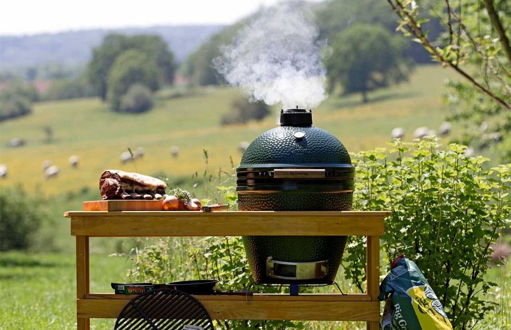 What is a Kamado Cooker? – Center of the Plate | D'Artagnan Blog
